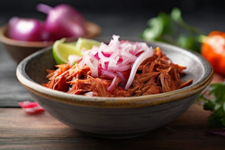 Cochinita Pibil: Un Platillo Tradicional Mexicano - SesoLibre.com
